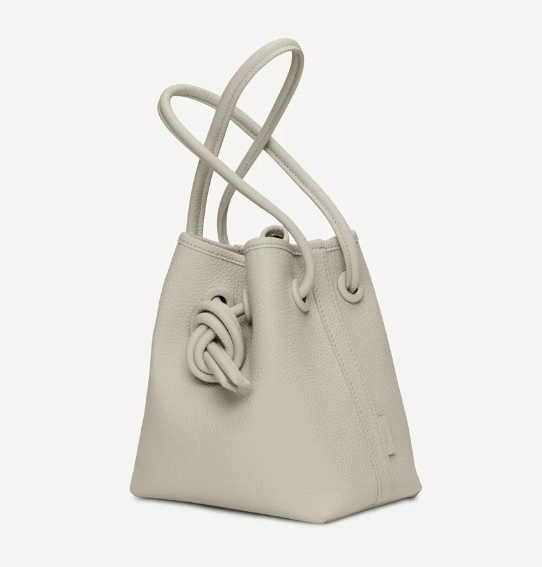 VASICの人気はいつまで？使いにくいの？評判や年齢層をチェック！ブランドの達人